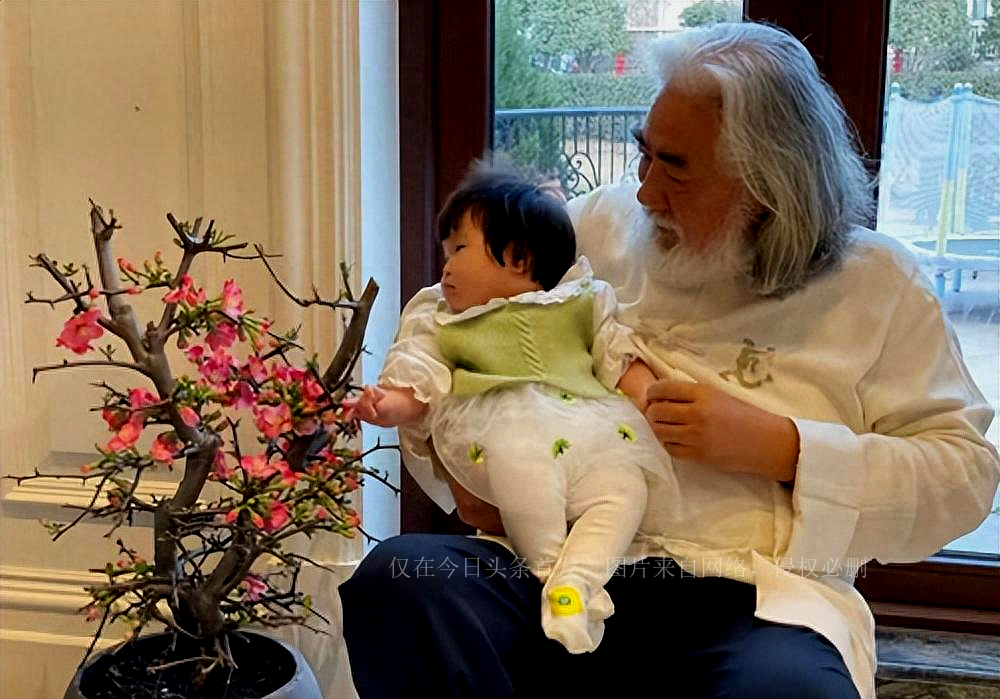 Du Xinglin: Married to Zhang Jizhong, who is 31 years older, and gave ...