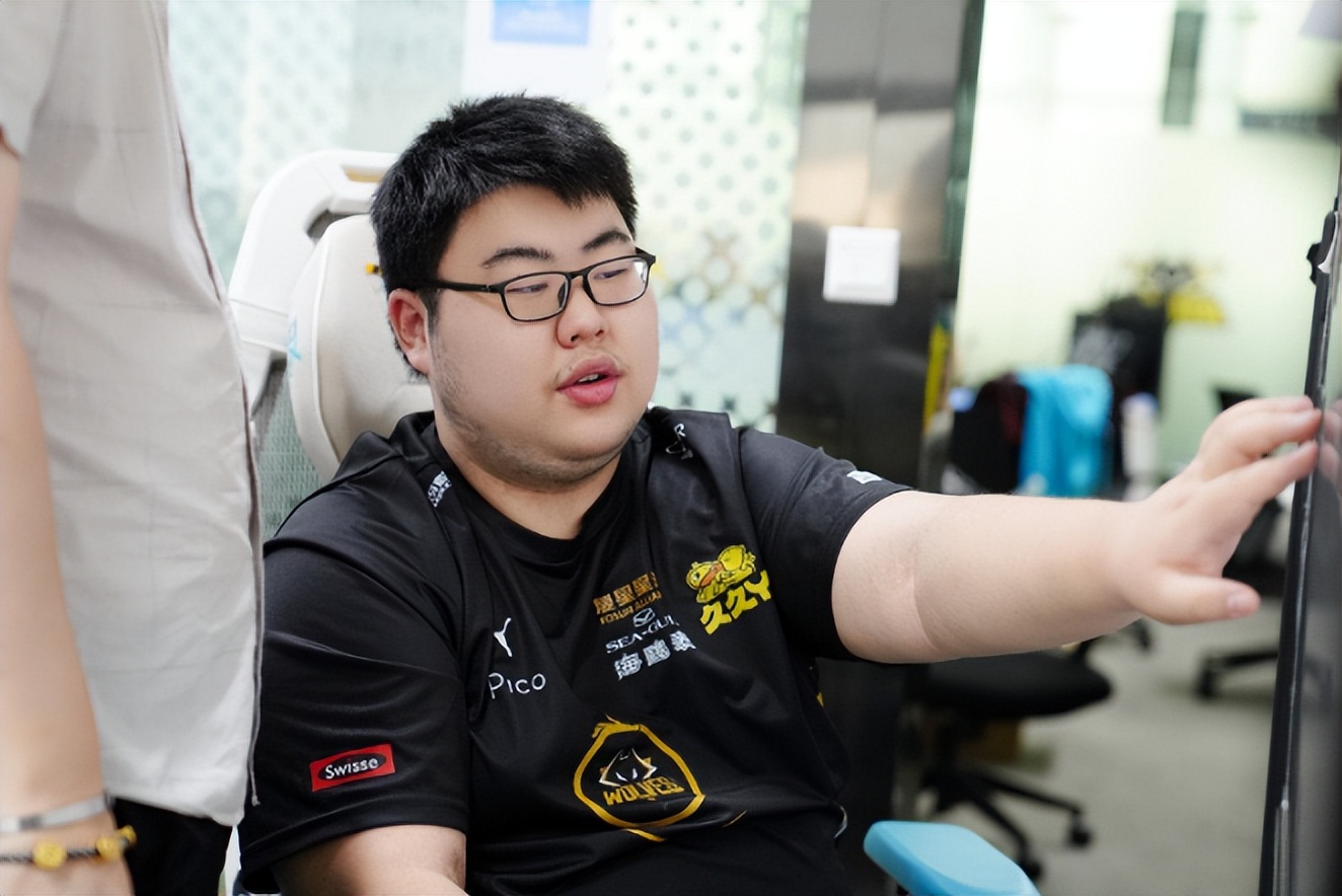 How hard did the Wolves fight to hold Xiao Chuan?The game was crazy ...