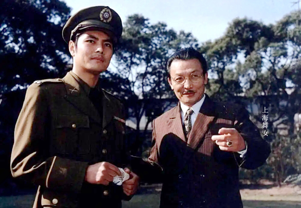 Shanghai actor Wu Haiyan recently appeared, in the same frame as Liang Boluo and Zhang Xiaolin ...