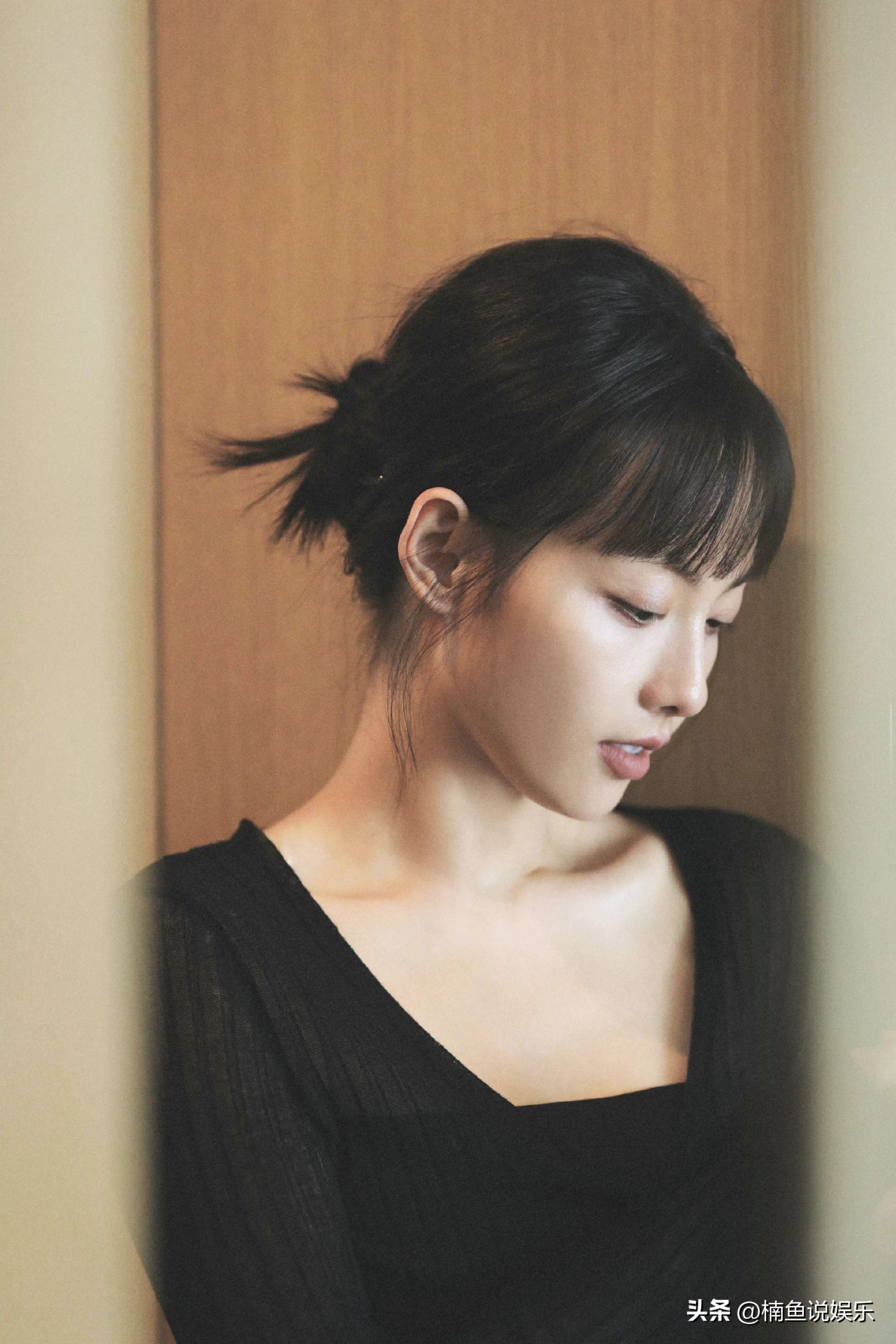 Deceived by Zhang Jiani's face, she is still as tender as a girl at 35 ...