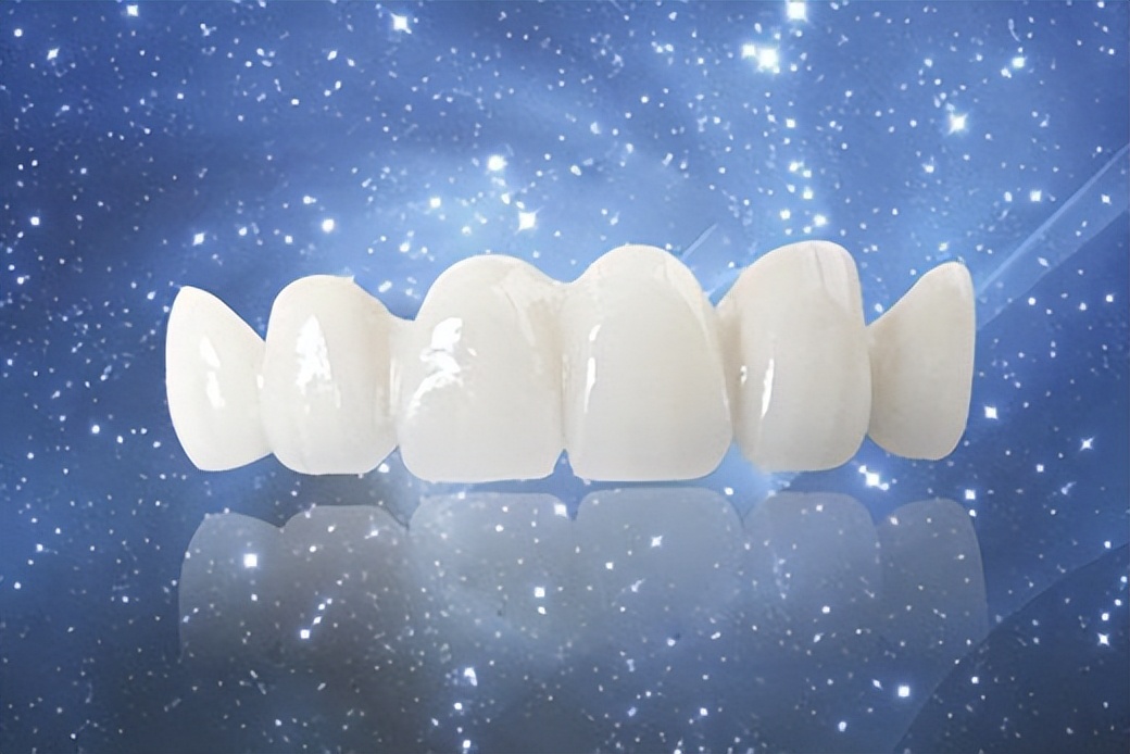 Star "porcelain teeth" are too fake!The reflection under the lens, the ...