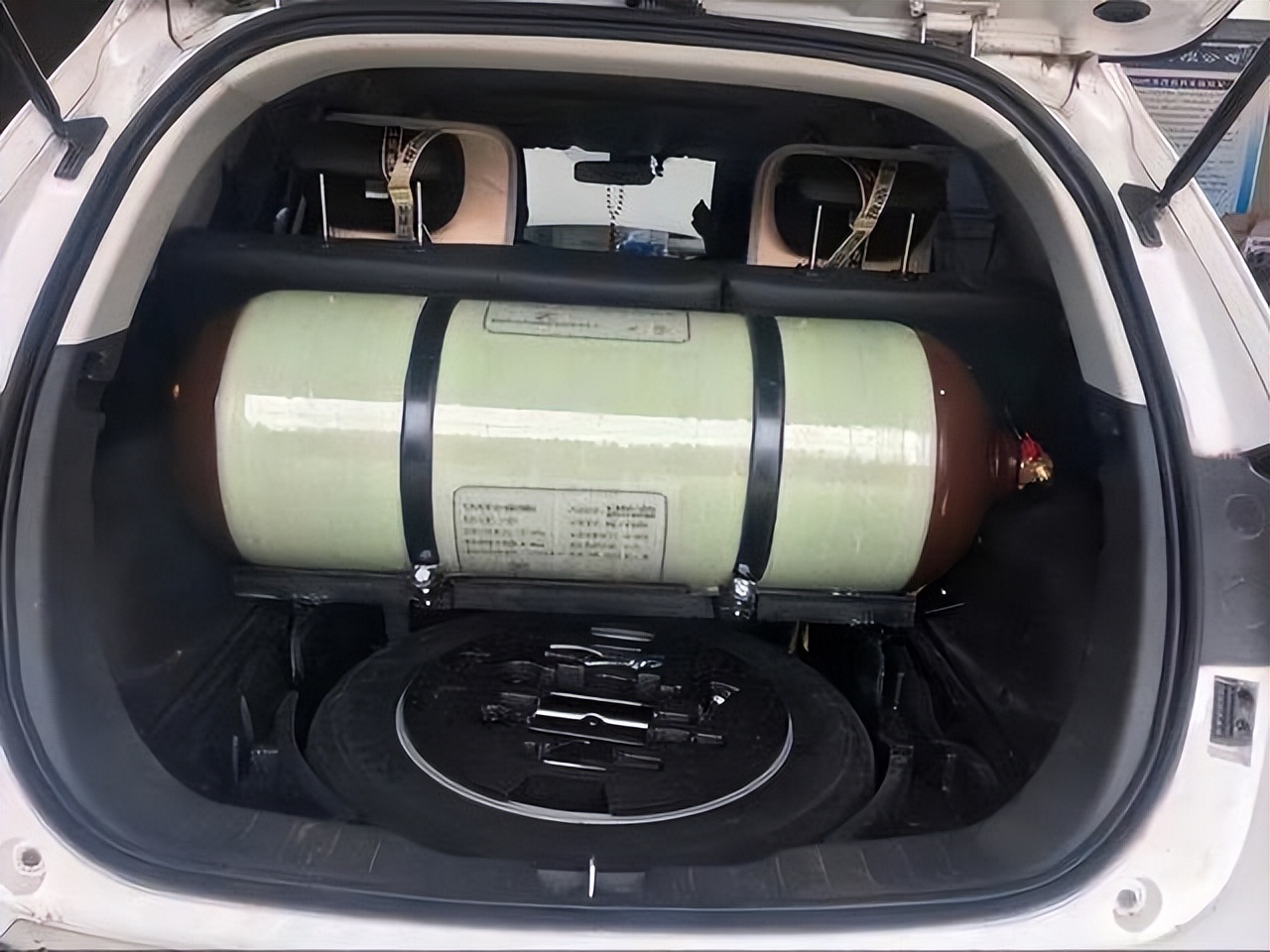 Without refueling and long battery life, can "CNG power" replace ...