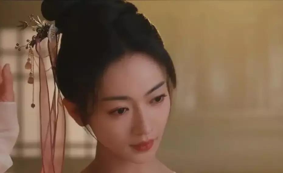 Chun Hua Yan: Murong Jinghe was bitten by a snake and became ...