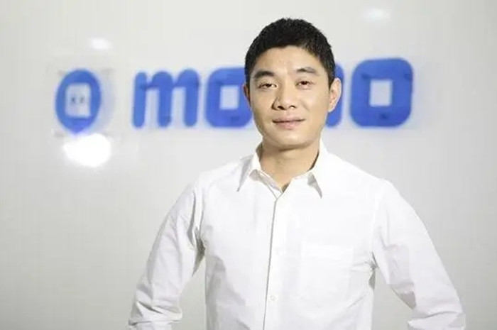 Luo Yonghao dives in a low-key manner, and Tang Yan returns to the ...