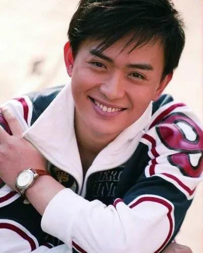 Actor Huang Haibing, met a wife while filming, married for 8 years and ...