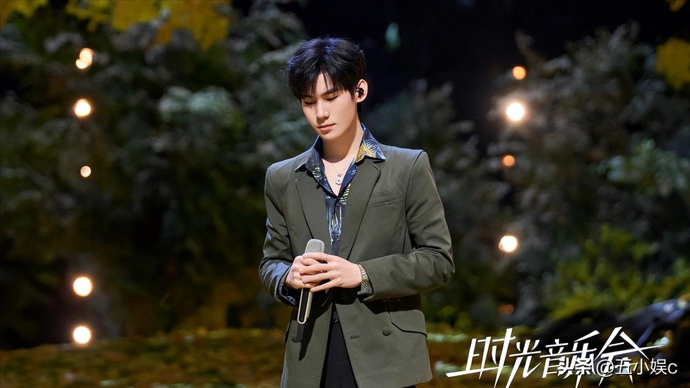 He Jiong airborne "Time Concert" and sang Tian Zhen, 57 years old low ...
