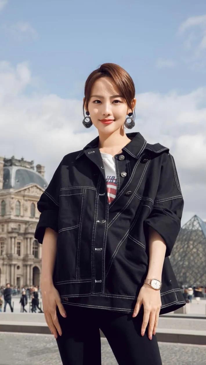 Temperament female star: Zhang Jiani - iNEWS