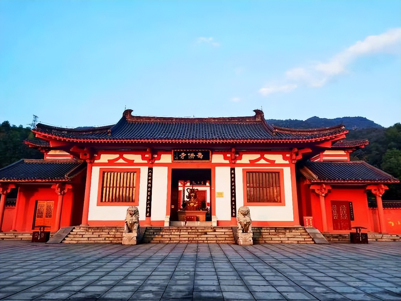 Real Shot: Shoufo Temple in Zixing City, Chenzhou, “Zhou Zonghui” from ...