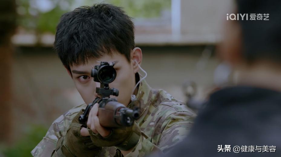 "Aiming for Your Future" Song Peize: Supporting Characters with Details ...