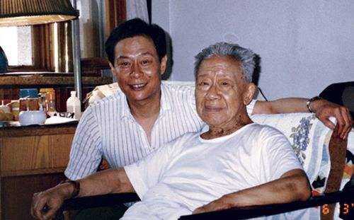He was the first Minister of Propaganda in New China. In his later ...