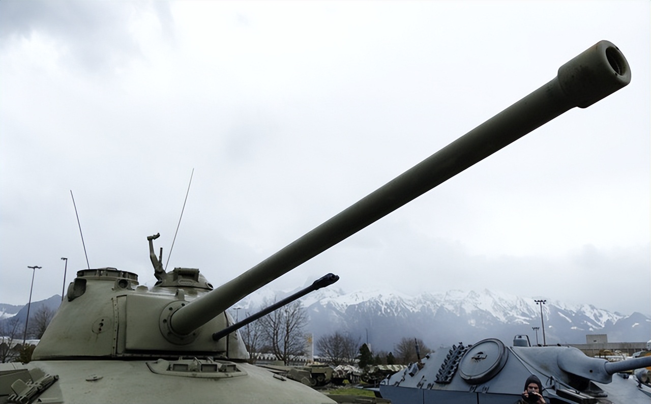 In order to seek the improvement of land combat equipment, Switzerland ...