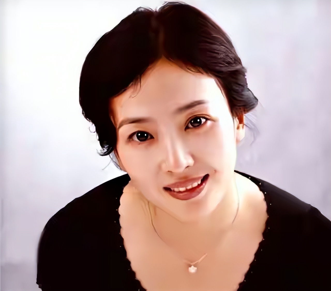 After 16 years, look at Liu Xiaoli and give up her career and marriage for Liu Yifei. Is her ...