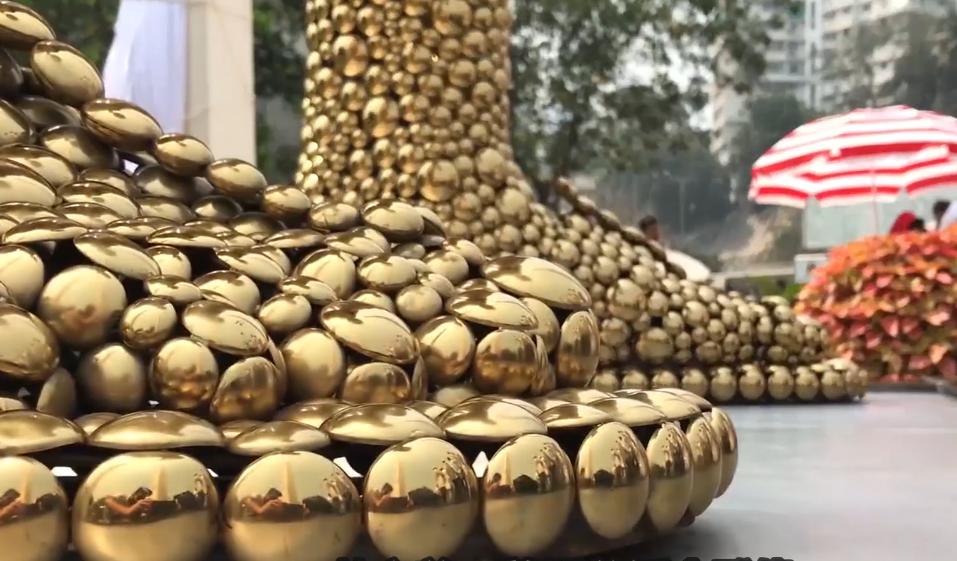 A day in the life of a bento man in India, he delivers hundreds of ...