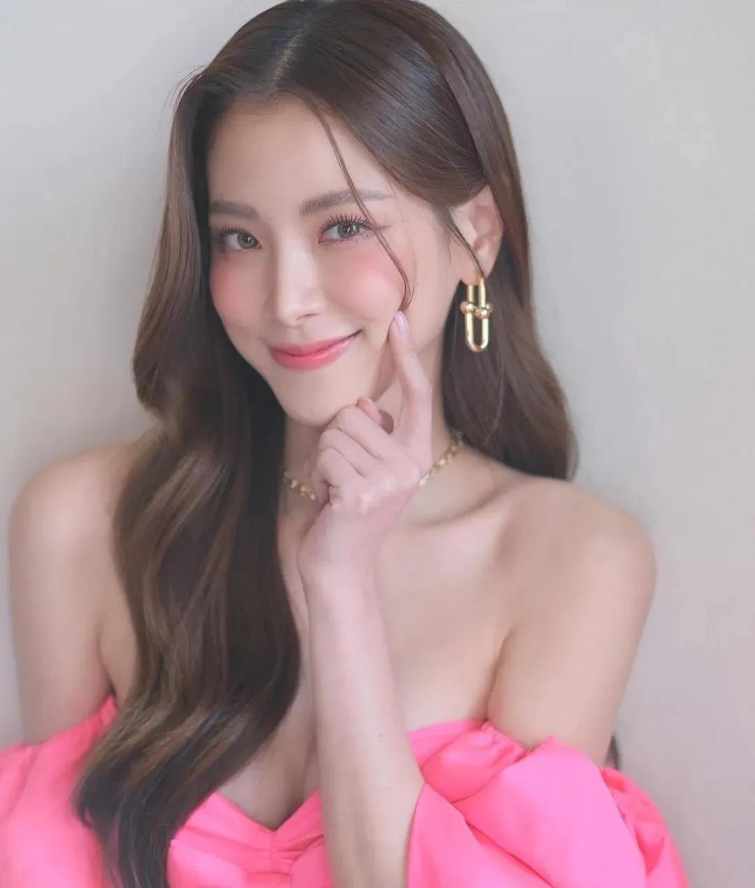 How beautiful is Shen Jiayi in Thailand?Thailand's first goddess of first love, Xiao Shui is too ...
