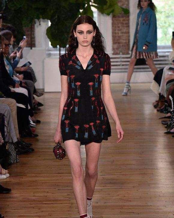 Models cannot wear "underwear" on catwalks, what should I do if the ...