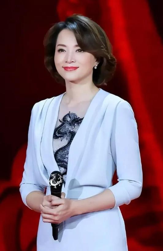 From "the first sister of CCTV" to "no such person", the 49-year-old ...