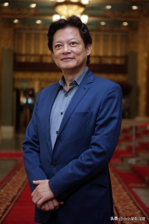 The 65-year-old singer Warren Mok once praised his ex-wife for her ...
