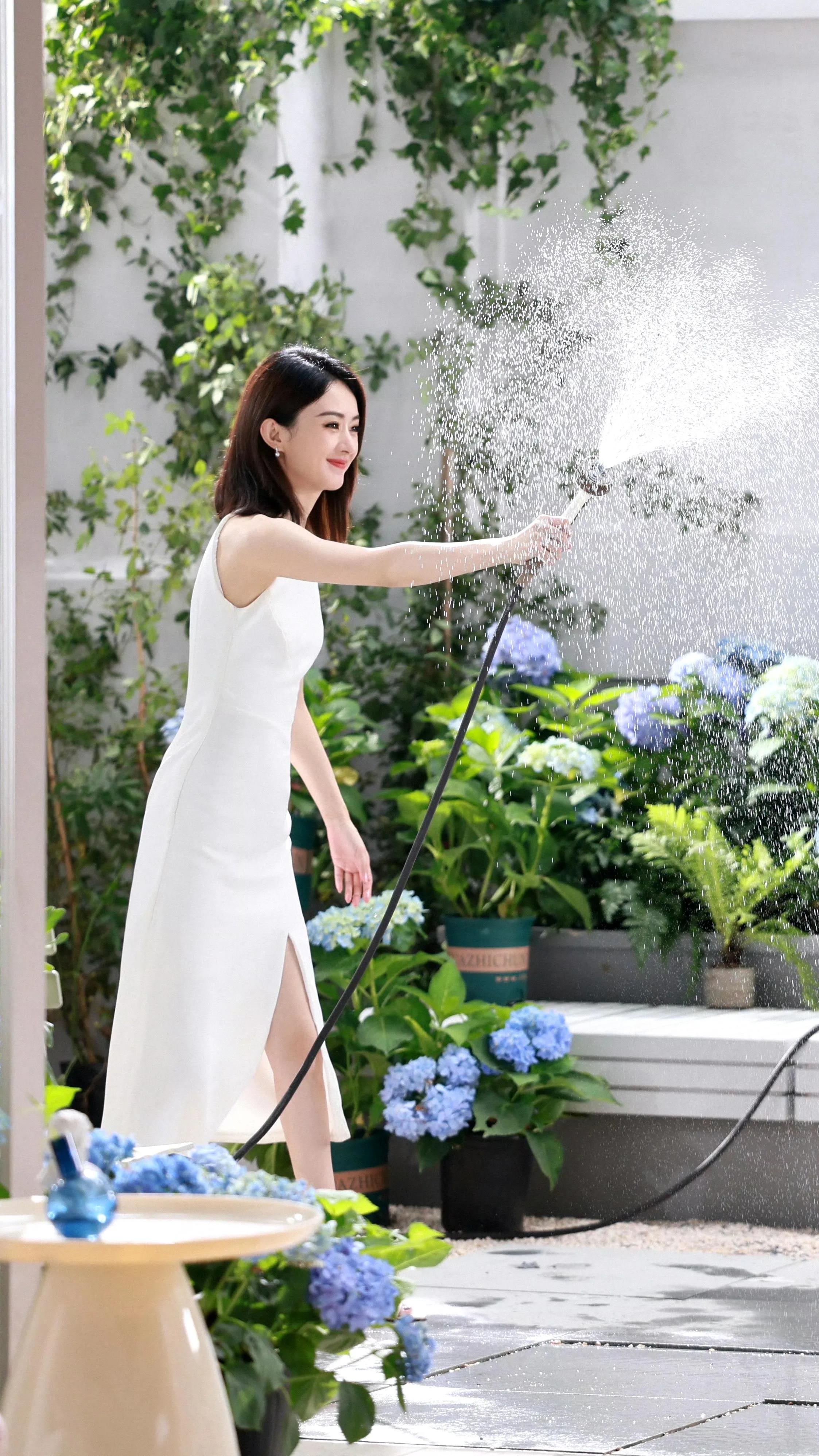 Zhao Liying 230807 Exquisite Atlas Warm and Tranquil - iMedia