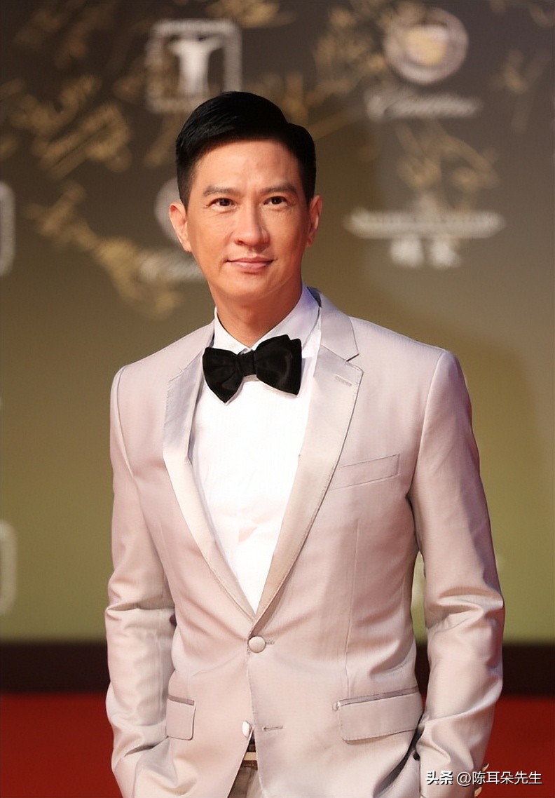 Zheng Zeshi: I saw Donnie Yen in the alley, I looked at him for 5 ...