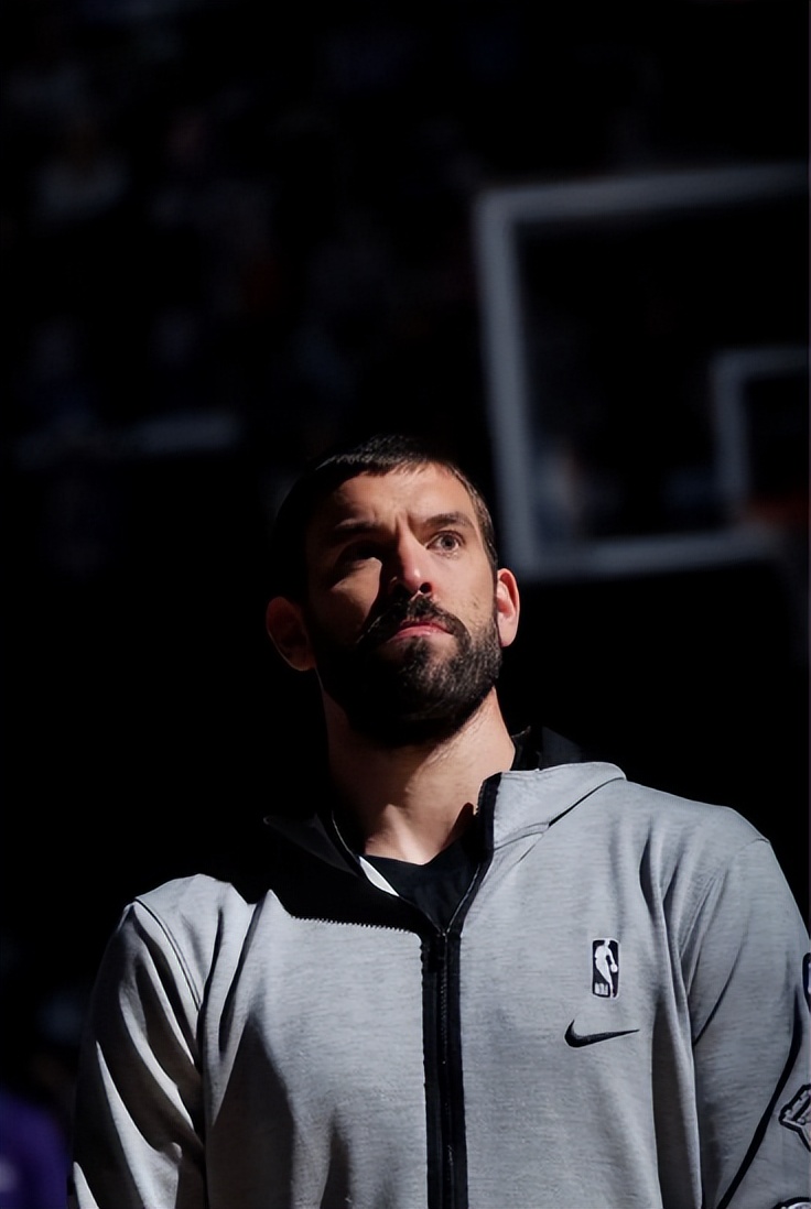 The 37-year-old Gasol's current status, his thin body is eye-catching ...