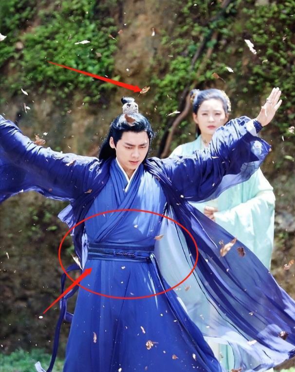 For those male stars who have played the merman, Ren Jialun has mixed ...