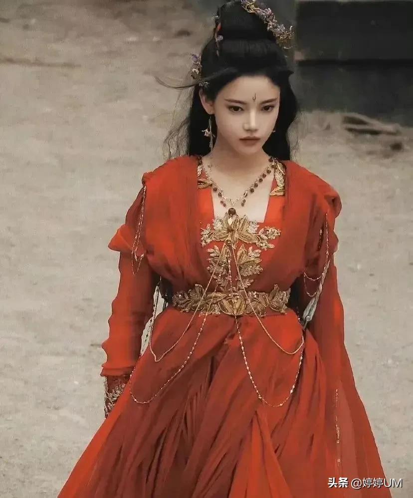 In "Till The End Of The Moon", she played Pianran Sun Zhenni, fair ...