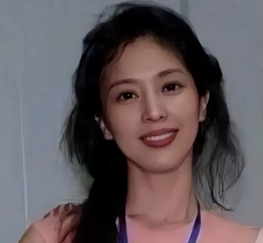 63-year-old Liu Xiaoli: Sacrifice herself to become a daughter!Liu Yifei's success is half her ...