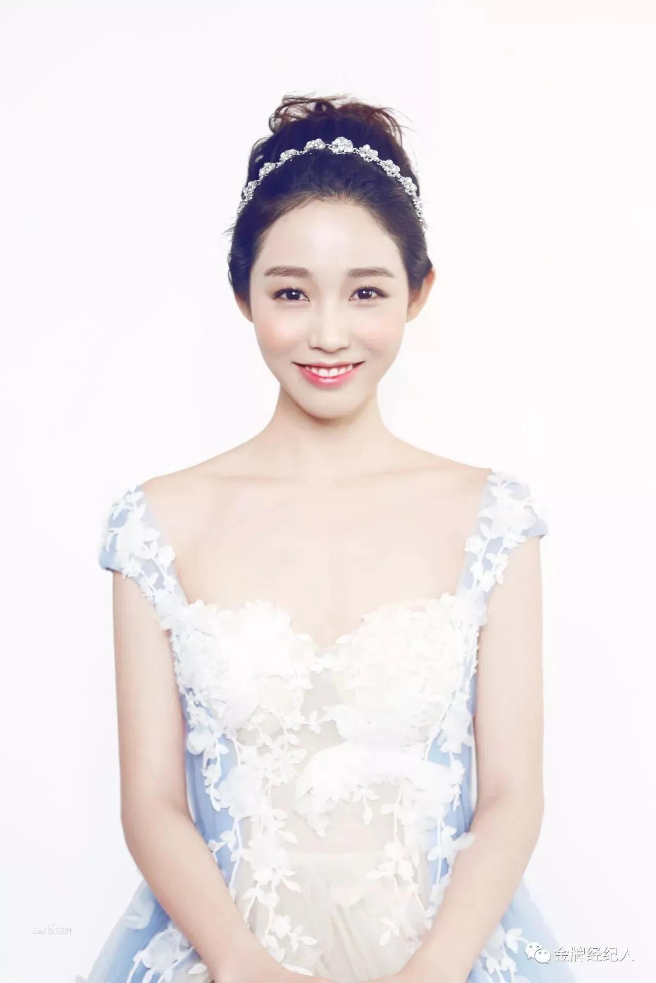 Li Sihan's beautiful pictures - iNEWS