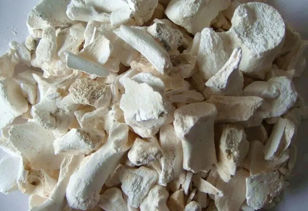 Woman becomes addicted to eating her husband's ashes. What happened ...
