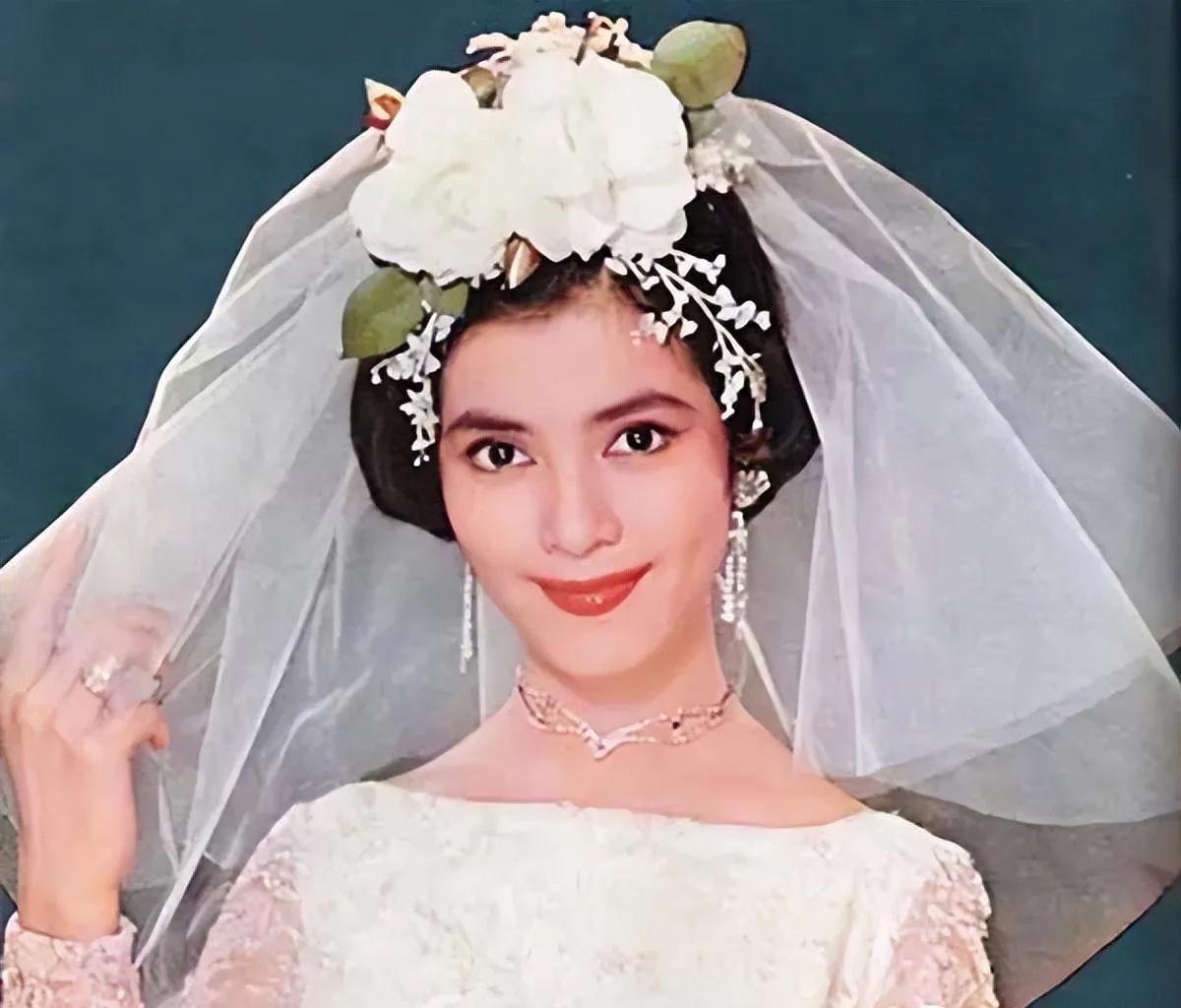 The Peak Moment of Star Appearance——Chen Sisi - iMedia