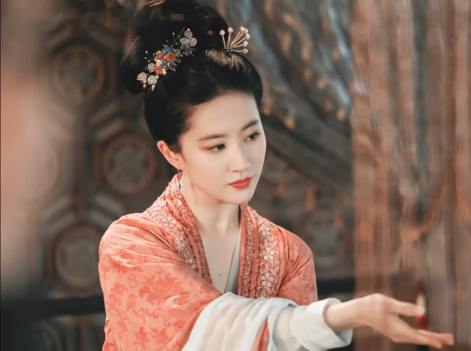 Seven years later, his state has not changed at all from "Hua Qian Gu ...