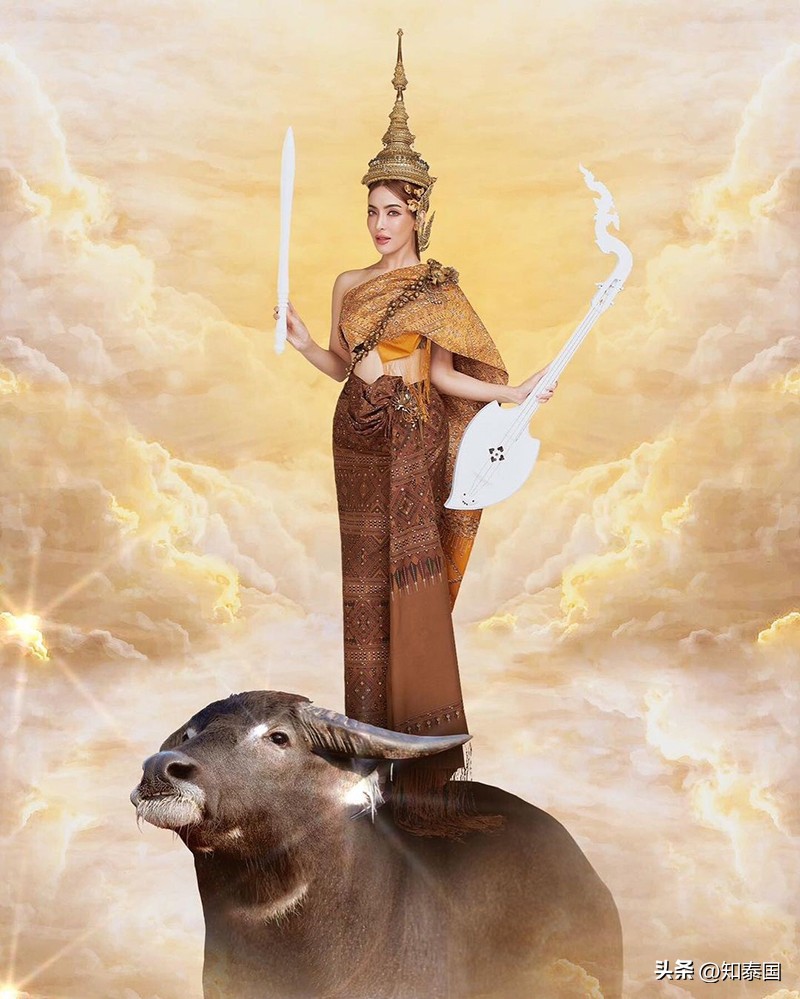 Thai actress Pinky has a beautiful photo of Songkran goddess - iMedia