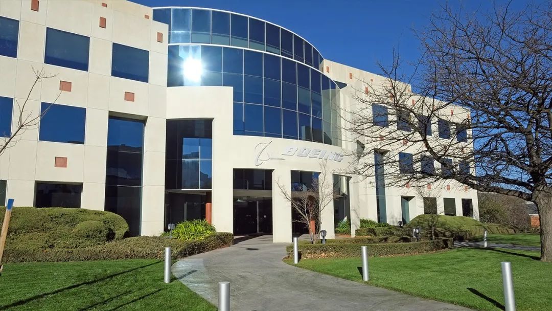 Selling the headquarters building, where will Boeing work? - iNEWS