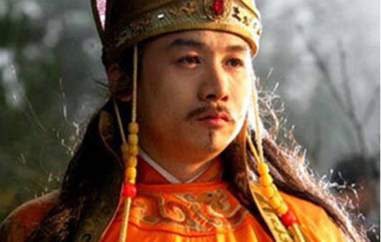 What did Emperor Chongzhen do before Dashun's army invaded the ...