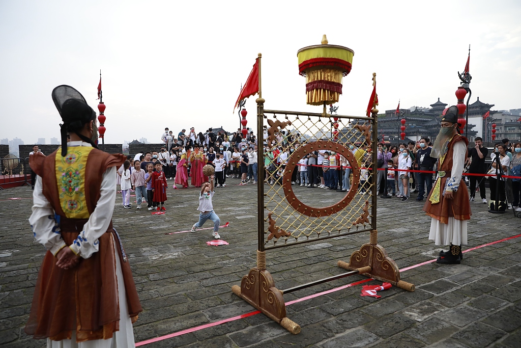 Cuju-the earliest football game in China - iNEWS