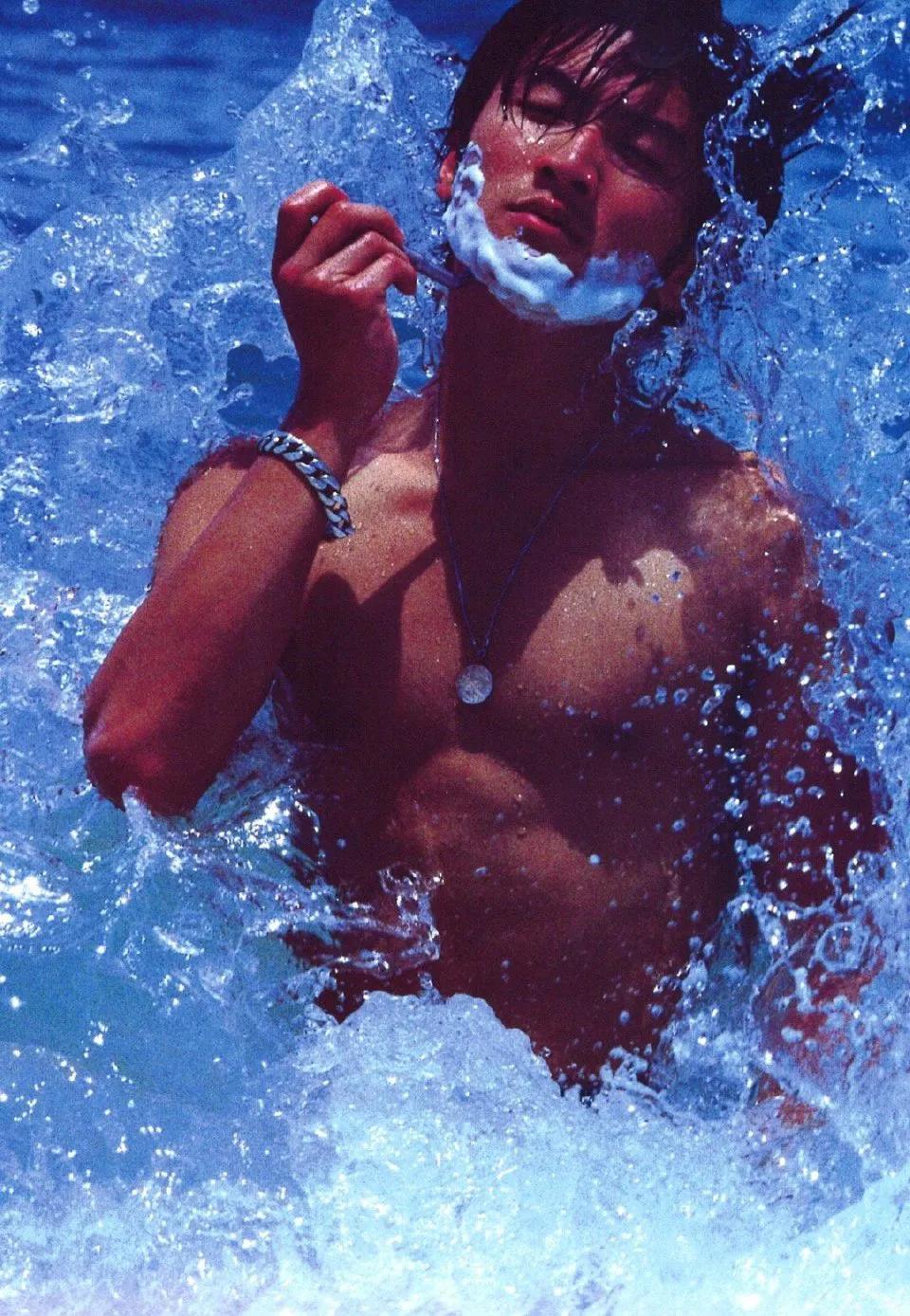 Nicholas Tse / Photo Novel (1999) - iMedia