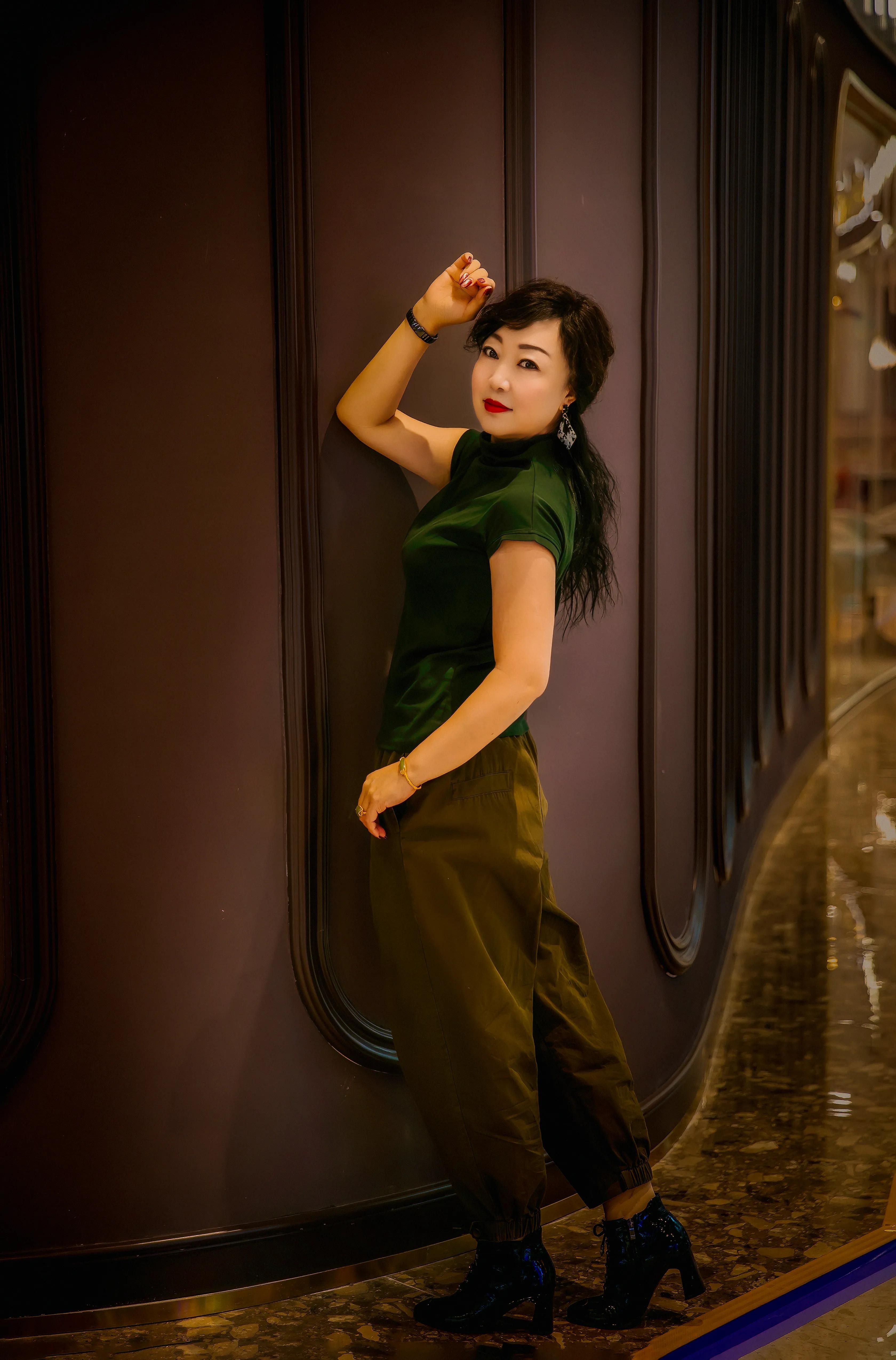 The 141st issue of Portrait Humanities Collection of Heroes Photography ...
