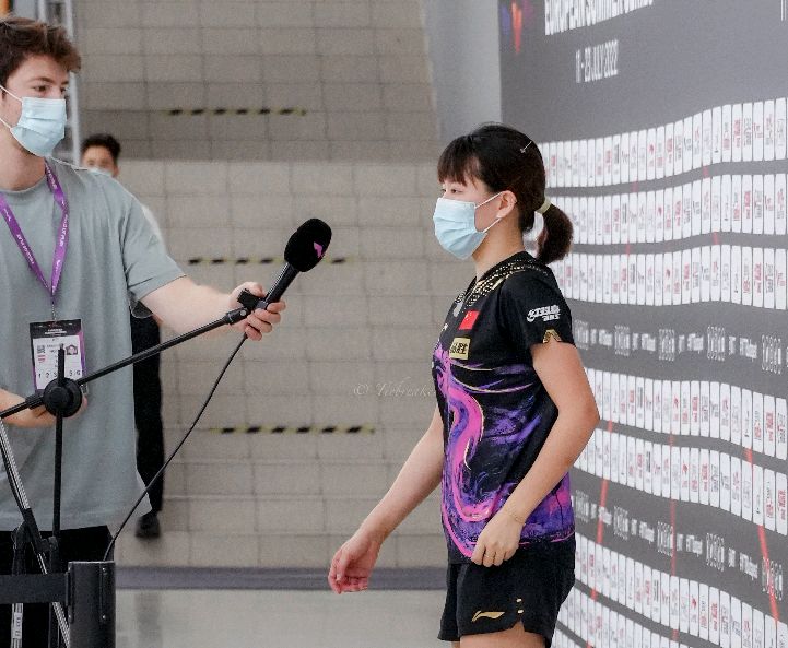 Chen Xingtong beat his opponent and reached the women's singles semi ...