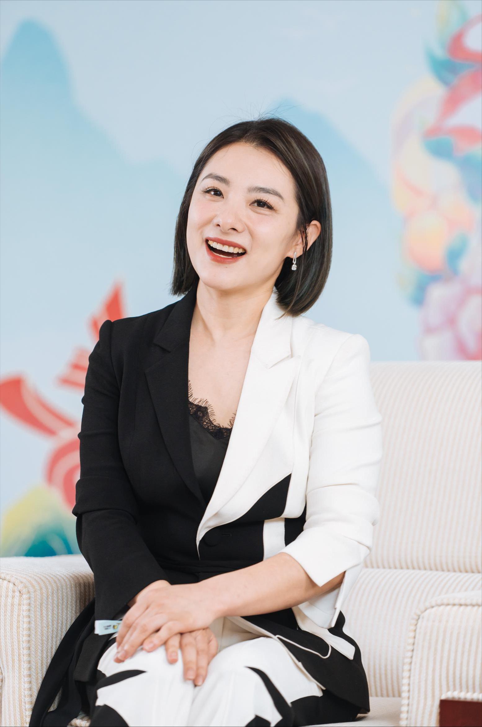 From a gymnastics queen to a strong woman, Liu Xuan married the son of ...