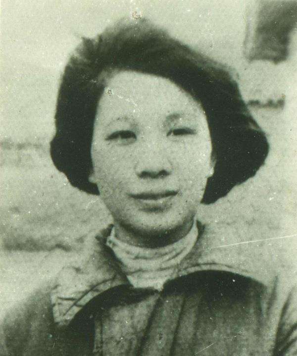 Yang Hanxiu: The eldest lady of the warlord family, but betrayed her family and joined the ...