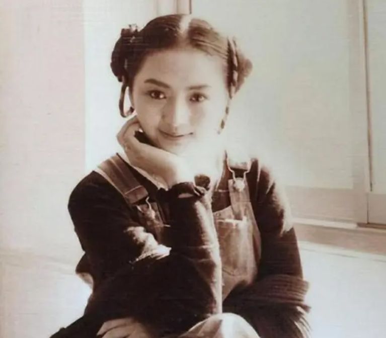 Xiang Fei Liu Dan lived for 27 years. Her father died in the line of ...