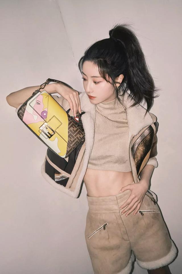 26-year-old Mao Xiaohui posted exquisite photos, netizens said bluntly: With this beauty and ...