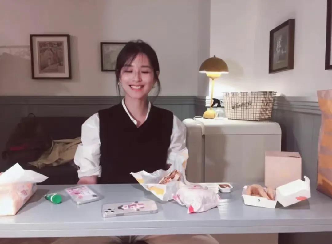 A recent photo of Lin Wanyu's actor in love apartment - iNEWS