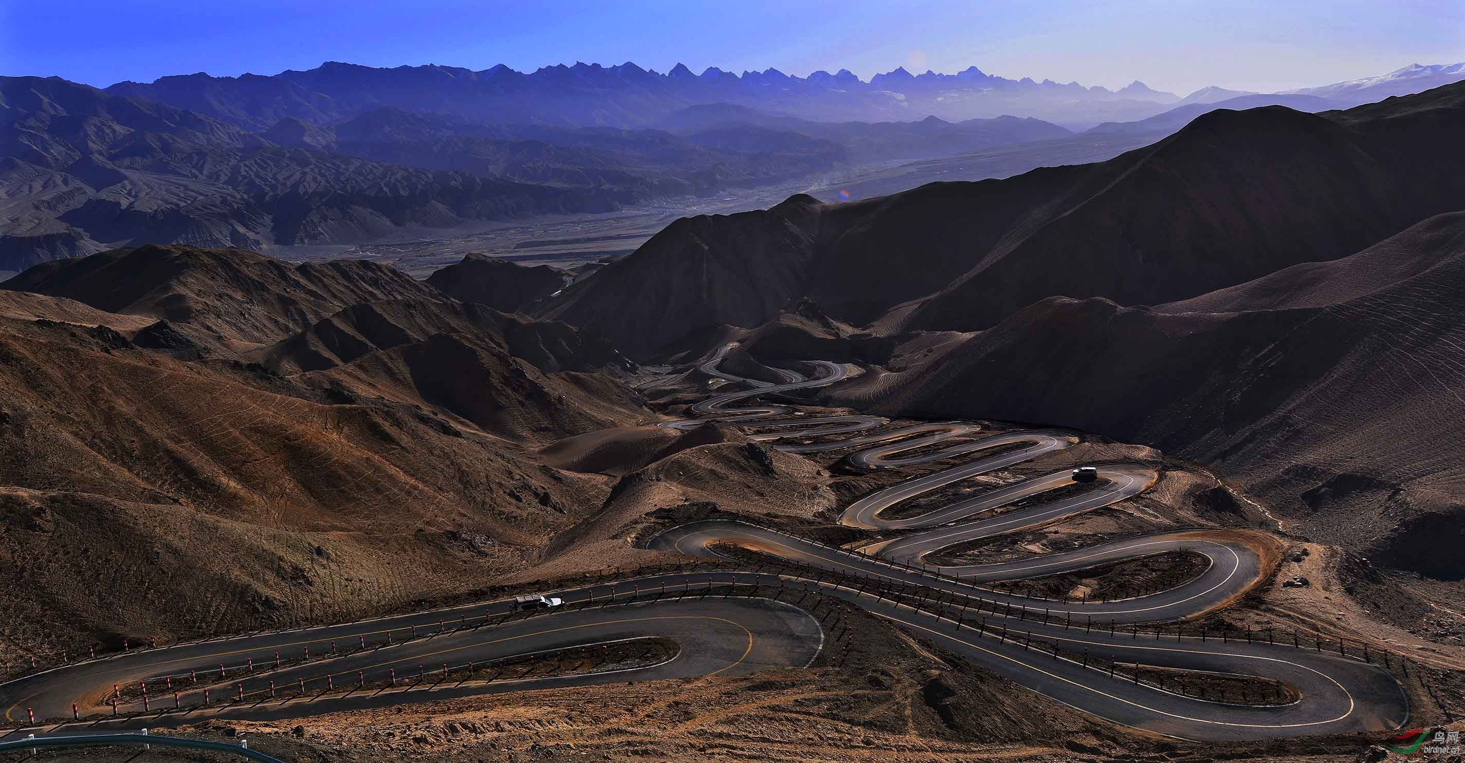 Let's take everyone to the lingering Panlong Ancient Road - iNEWS