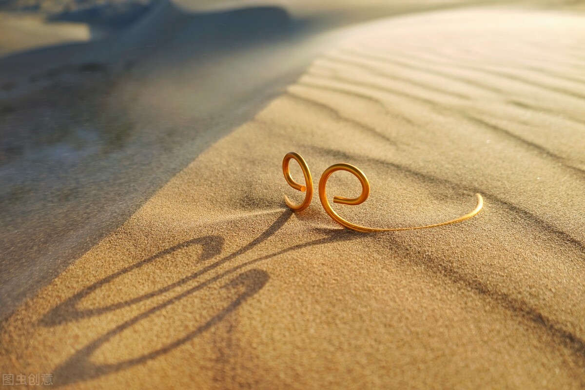 Why are there golden hoops at both ends of Sun Wukong's Ruyi golden ...