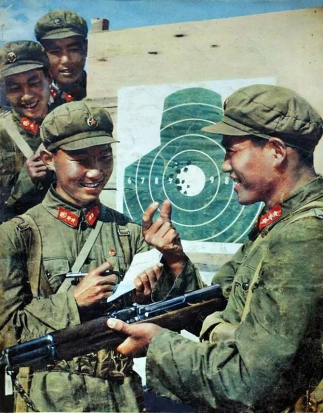 History of the Changes of the Uniforms of the Chinese People's ...