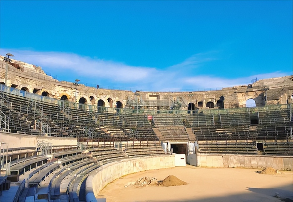 The Colosseum and Gladiator Culture: Uncovering Ancient Glory and ...