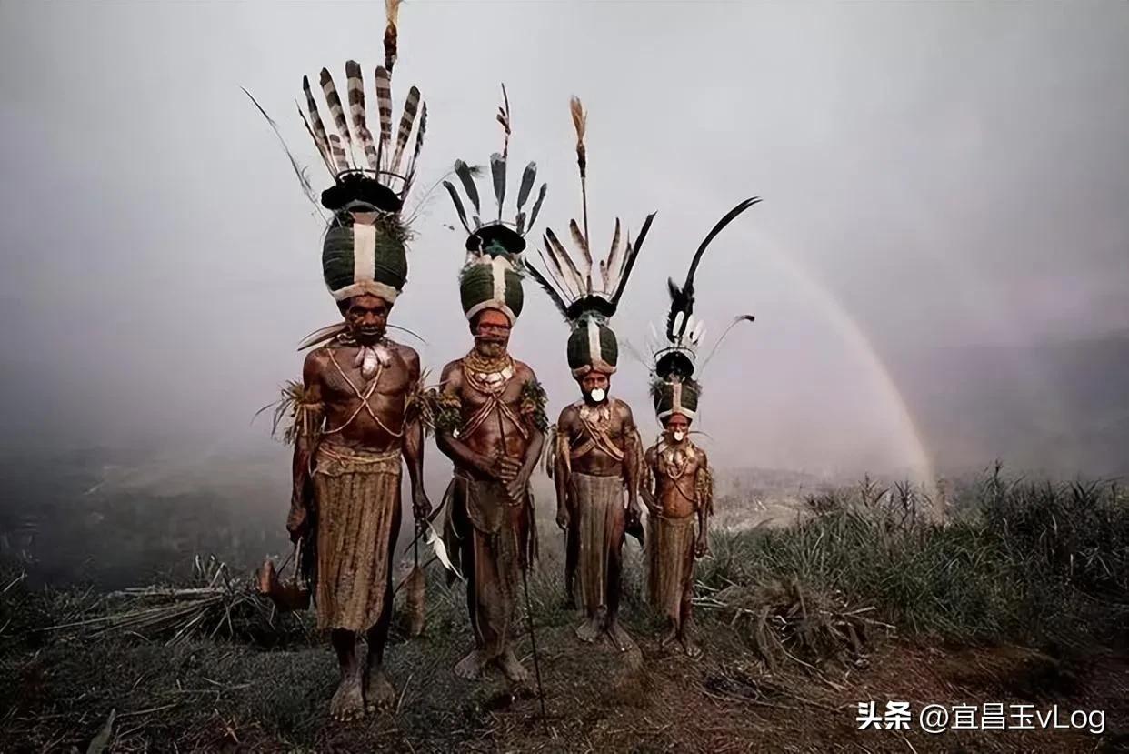 A "unique and alternative" primitive tribe: advocating "beauty in ...