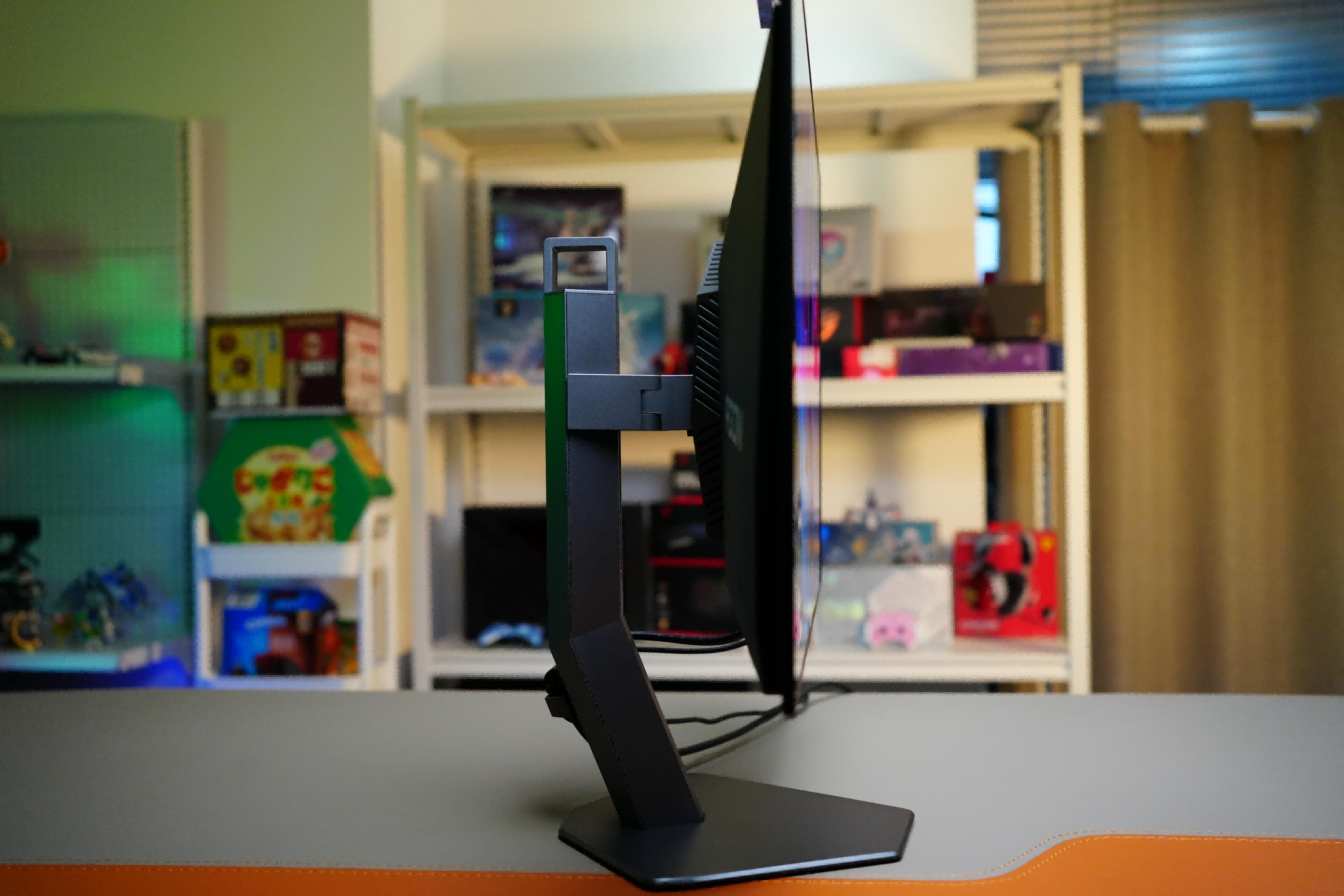 AGON AG276QZD review: cool and free, the light of gaming - iNEWS