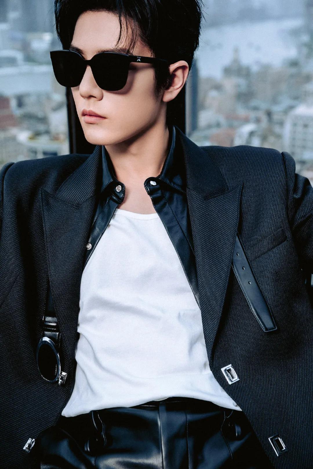 5.7 Atlas Yang Yang Xiao Zhan Ju Jingyi Zheng Yecheng Song Qian Liu ...